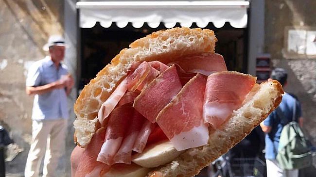 L'Antico Vinaio sbarca ai Gigli • Nove da Firenze L'Antico Vinaio sbarca ai Gigli • Nove da Firenze